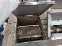 China High Effective Solid-Liquid Separator for Animal Manure Dehydration and Water Flushing for sale