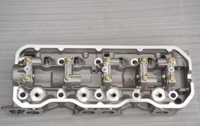 Cina 4ZD1 Cylinder Head 910510 8-97119-761-1 8-97119-760-1 8-94159-192-0 for ISUZU Trooper II in vendita