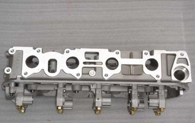 Cina 4ZD1 Cylinder Head 910510 8-97119-761-1 8-97119-760-1 8-94159-192-0 for ISUZU Trooper II in vendita