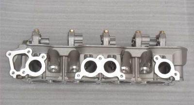 Cina 4ZD1 Cylinder Head 910510 8-97119-761-1 8-97119-760-1 8-94159-192-0 for ISUZU Trooper II in vendita