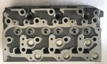 Cina Testa del cilindro del motore per Kubota Bobcat 238 325 328 D1703 PF6T PE6T PF6 V2403 V3300 in vendita