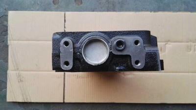 China Isuzu 4le2 Cylinder Head  8971952516 8-98030552-0 8-97195251-6  8980305520 For ISUZU Te koop