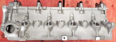 Cina RE RF Engine KIA Cylinder Head  AMC908746 MRFJ510100 For KIA MAZDA SPORTAGE 2.0TD 24MM Injector in vendita