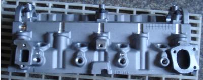 Cina XUD9-TE XUD9 Cylinder Head 908067 908068 806TD XUD9TE D8BTE 02.00S7 02.00.J6 D8B For Peugeot in vendita