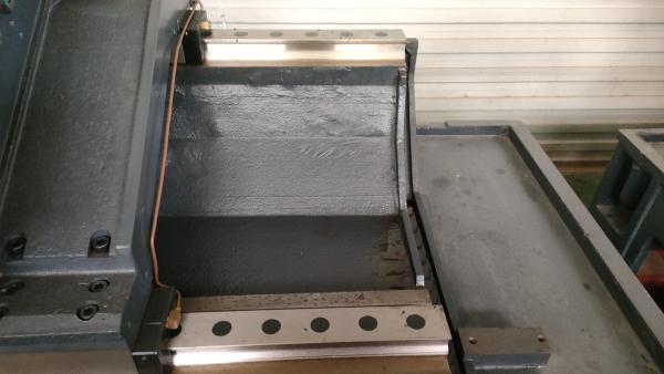 Quality Heavy Duty 5052S Slant Bed CNC With 4500 RPM Spindle 45mm Roller Guide for sale