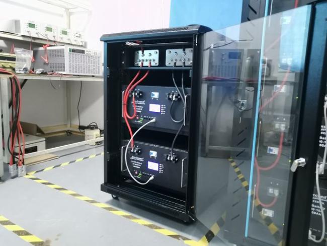 Νέο πακέτο μπαταριών ενεργειακής 48V 1000AH ηλιακό αποθήκευσης LiFePo4 για το σταθμό rackmount 2 τηλεπικοινωνιών