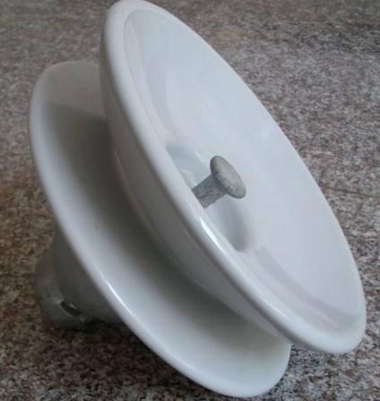 Shackle type porcelain electrical insulator