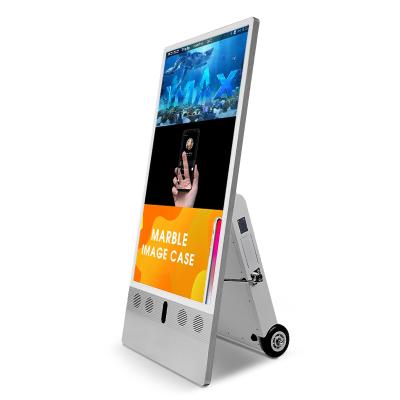 Cina Il bene mobile a bordo del manifesto Ip65 all'aperto impermeabilizza 50 ah il contrassegno portatile a pile dell'affissione a cristalli liquidi Digital in vendita