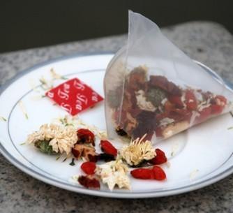 China natural chrysanthemum medlar red dates herbal flower tea triangle teabag for sale