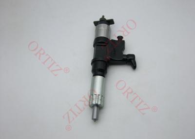 China High Performance DENSO Common Rail Injector Silver Color 095000 - 8290 for sale