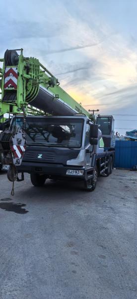Quality Refurbished Zoomlion Telescopic Truck Crane Machinery 8 Ton for sale