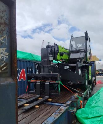 China Manipulador telescópico ZTH4518R com capacidade máxima de elevação de 4,5 toneladas para manuseio eficiente de materiais e trabalho aéreo à venda