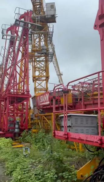 Quality High Load Capacity Used Tower Crane Long Jib Length Diverse Construction Needs for sale