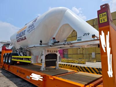 Chine Semi-remorque pneumatique pour ciment en vrac Jamieson, déchargement par 4 fonds, 165 kPa à vendre