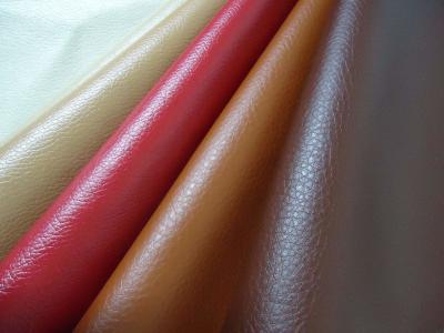 Cina Schiuma dei cosmetici che fa amicizia ambientale a macchina e rendimento energetico in vendita