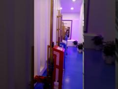 Sonido ZKMC Werkstatt für die Herstellung von Wanddruckrobotern Le apparecchiature per la fabbricazione di robot di rilevamento dei flussi sono fornite da apparecchiature di rilevamento dei flussi.