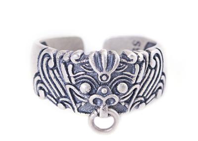 China Matte Retro Old Effect 925 Sterling Silver Rings In God Beast Shape for sale