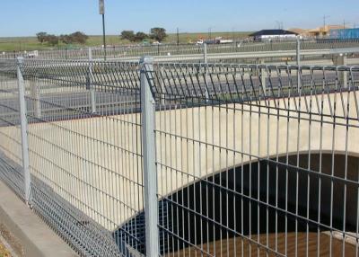 China 50×150mm Welded Wire Mesh Fencing Galvanized Triangle Roll Top And Bottom Brc Panel for sale