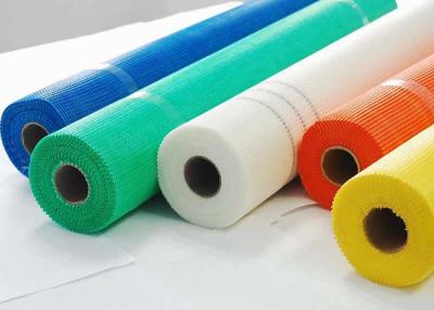 중국 145g 4*4 / 5*5mm Fiberglass Mesh Fabric High Tensile Strength 판매용