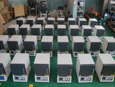 Cina Forno a muffola ad alta temperatura elettrico del laboratorio 1400C per il trattamento termico e sinterizzare in vendita