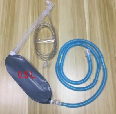 Cina Circuito di respirazione coassiale monouso per animali – Tubo corrugato in EVA per anestesia veterinaria in vendita
