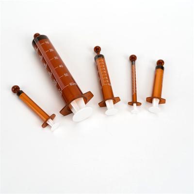 China Light-Proof Disposable Syringe with Luer Lock Interface and EO Sterile for Medical Applications for sale
