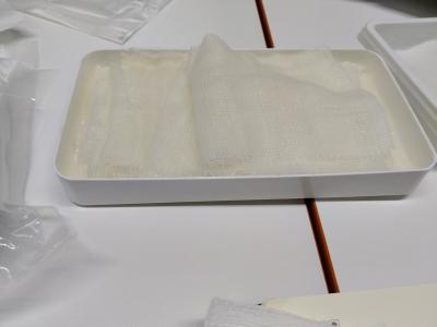 China Non-Adherent Paraffin Gauze for Moist Wound Environment Available in Custom Sizes for sale