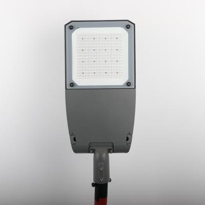 China L'efficienza dell'alluminio legato LED Lampade di luce stradale IP65 Potenza di lunga durata 30W-200W Fattore di potenza 0.95 for sale