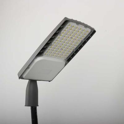 Cina Fabbricazione di apparecchi di illuminazione stradale a LED di grado di protezione IP66 con fattore di potenza elevato e design originale in vendita