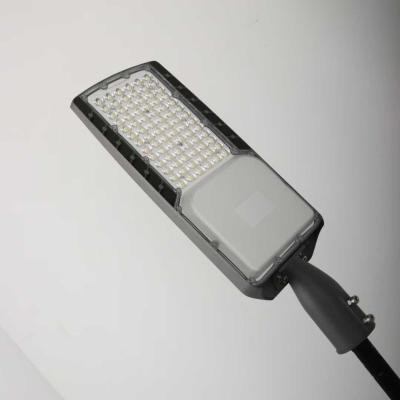 Cina Fattore di potenza 0,95 Lampade a LED da Ningbo in nero e grigio in vendita