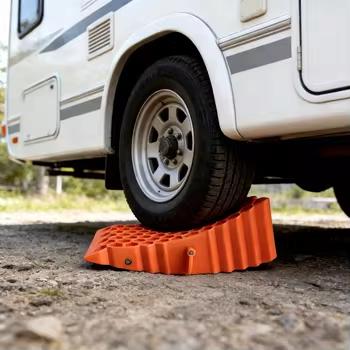 China PP Material RV Leveling Block Truck Adjustable Wheel Chock Stopper Orange Color for sale