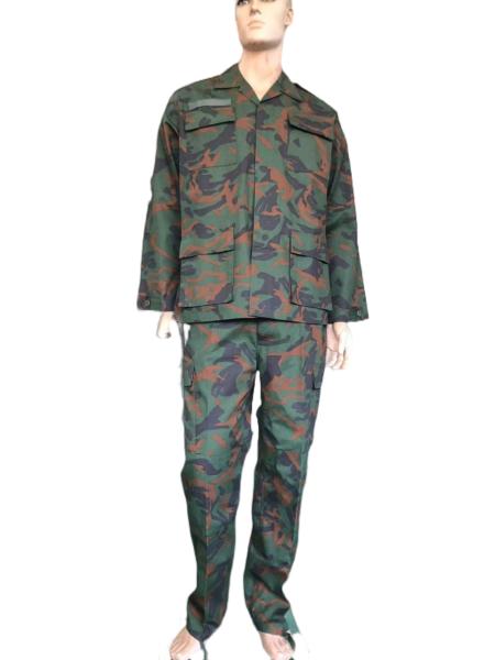 Quality Woodland Camo Functional BDU Military Uniform For Combat And Outdoor Activities for sale