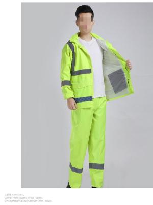 Cina Rivestimento in PU Protezione corpo intero Mantello da pioggia militare Poncho impermeabile Per lavori di costruzione in bicicletta in vendita