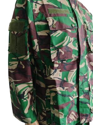 Cina Uniforme da combattimento tattico forestale mimetico Woodland con MOLLE e riduzione IR per Gabon in vendita