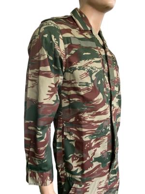 Cina Set uniforme mimetico Tactical Tiger Stripe per missioni all'aperto  Abbigliamento uniforme in tessuto Ripstop WR antistrappo in vendita
