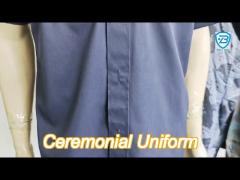 Uniforme militaire d'été bleu de la marine, composé de 45% de laine, manches courtes.