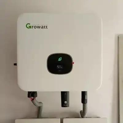 Cina Invertitore ibrido solare del MOD 6000tl3-xh dell'invertitore di Growatt 6kw con il regolatore And Wifi della tassa di Mppt in vendita
