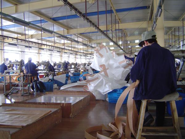 China Large PP polypropylene 3000lbs white Food Grade FIBC / 1 ton bag supplier