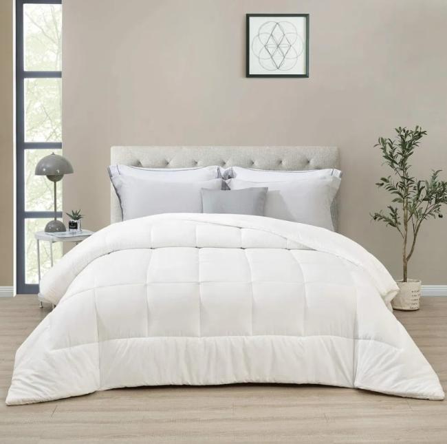 Close-up of microfiber comforter stitching detail