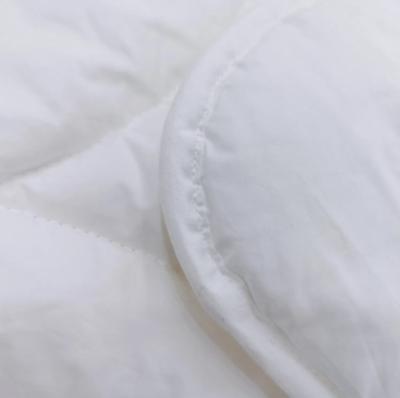 Cina Vendita calda 100% cotone casa lusso personalizzato Summer Comforter Binding in vendita