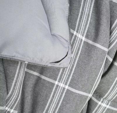 China Polyester Grijze gestreepte Cationische Microfiber Polyester Comforter Quilt Hypoallergenic Quilted Bedden Set Te koop