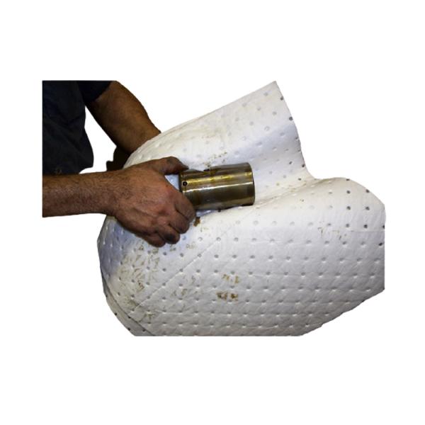 Quality Eco Friendly Meltblown Oil Absorbent Mats For Environmental Clean Up Projects for sale