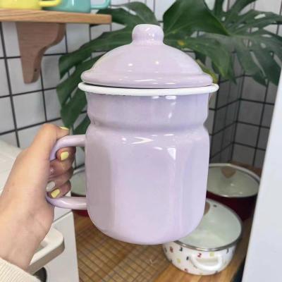 China Customized Logo Enamel Oil Keeper Grease Container With Stainless Steel Filter for sale