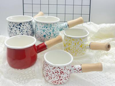 China Daily Single Handle Cooking Food Soup Pot Mini Enamel Saucepans Production 30 Days Lightweight Kitchen Cookware for sale