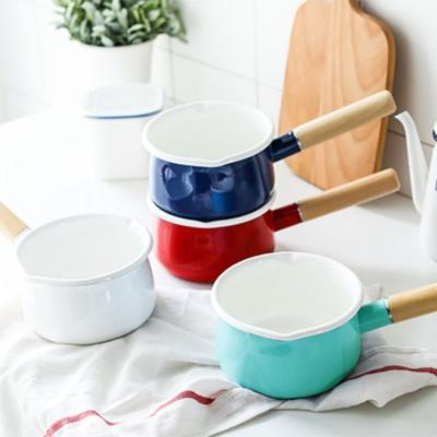 China Custom Color Enameled Cast Iron Saucepan 15cm Size With Wood Handle For Cooking for sale