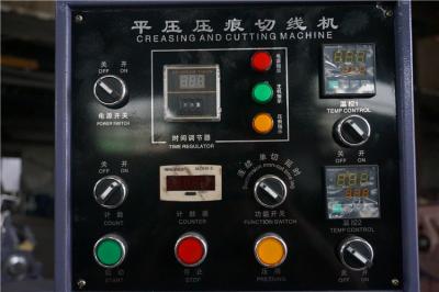 Cina La fase 3 che taglia e che piega il puzzle a stampo tagliente a macchina automatizzato muore taglierina in vendita