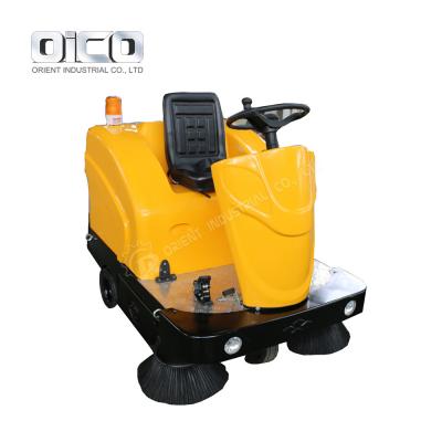 China ride on electric sweeper  automatic hard floor sweeper  mechanical driveway sweeper for sale
