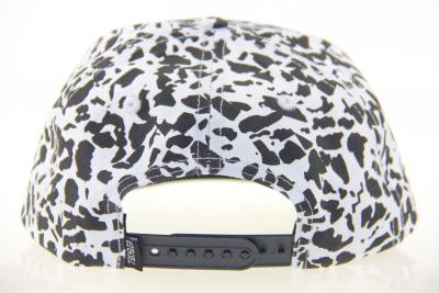 Cina Fashion Allover Stampa 5 pannelli Cappucci da campo con patch di pelle in embossed Logo sul fronte in vendita