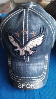 China 100%cotton fashion washed baseball cap with embroidery for sale