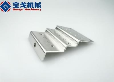 中国 オーダーメイド B11 260*30*3mm 多角孔付きニッケル付銅バスバー 販売のため